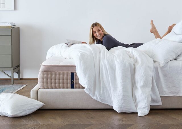 6 Reasons Why It's Important To Buy A Good Mattress - Weird Worm