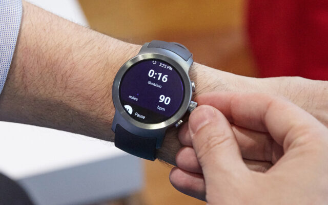 7 Features of Android’s Wear OS - Weird Worm
