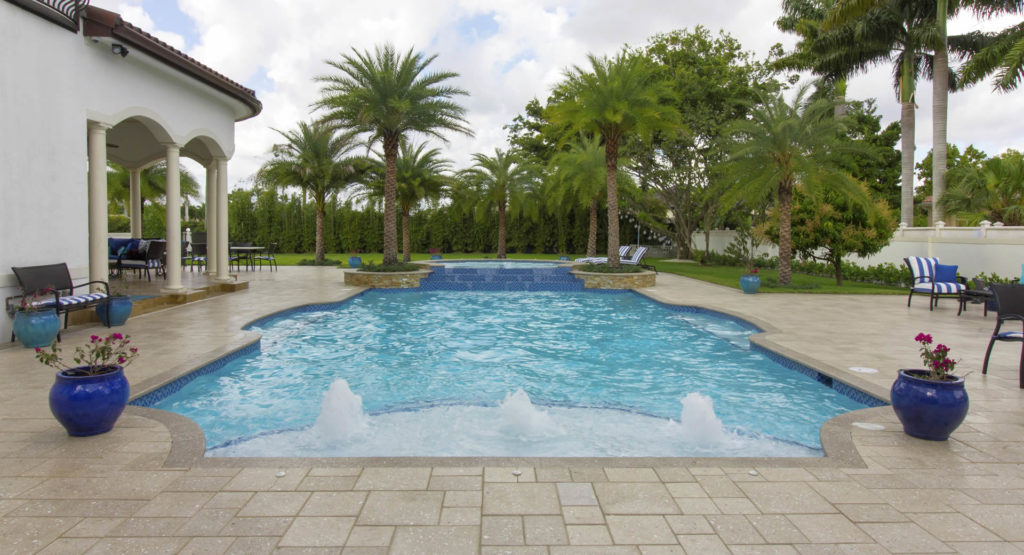 6 Reasons Why Smart Pools Are Better Than Regular Ones - Weird Worm