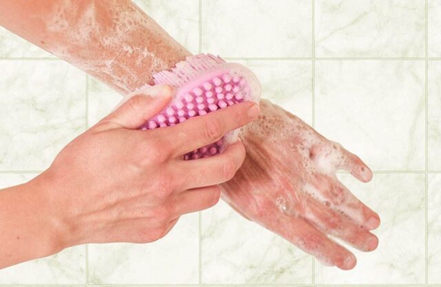 6 Benefits of Using a Loofah in Your Daily Shower Routine - 2024 Guide ...
