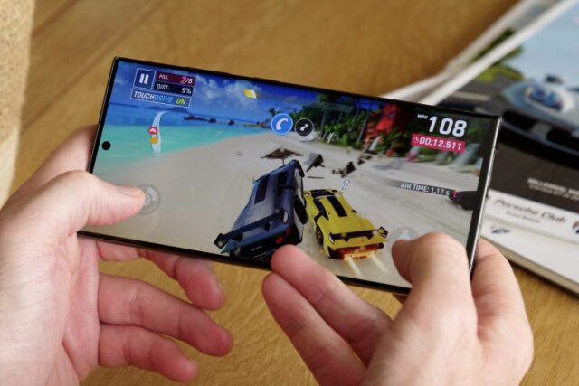 9 Best Mobile Games For Relaxation On The Go - Weird Worm