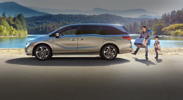 Best Family Safe Vehicles ─ From Minivans to SUVs - Weird Worm