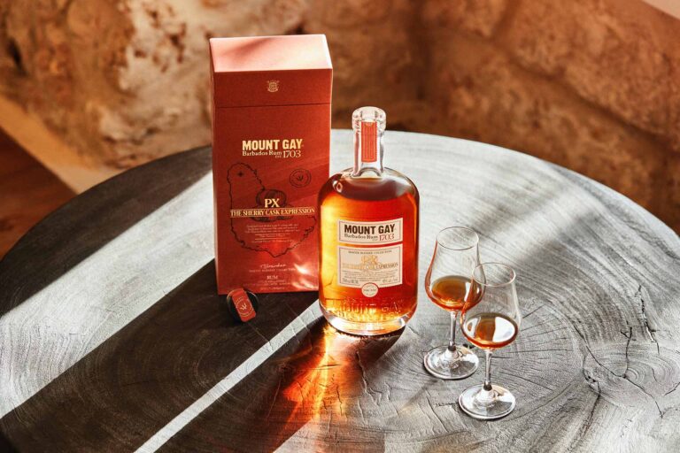 Rum Diaries A Journey Through the Distilleries and Tasting Rooms of the ...